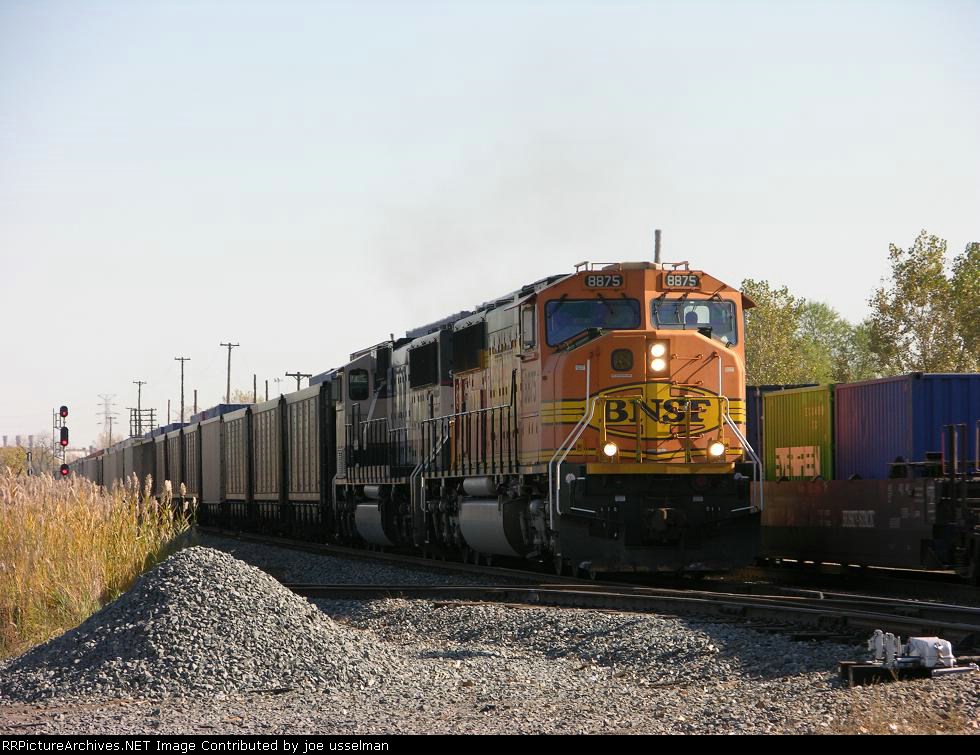 BNSF 8875